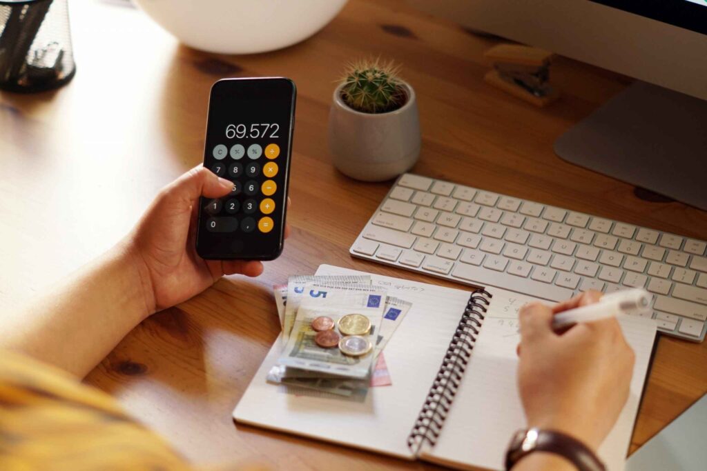 Digital Budgeting Tools and Apps That Make Life Easier - Saving for Wealth