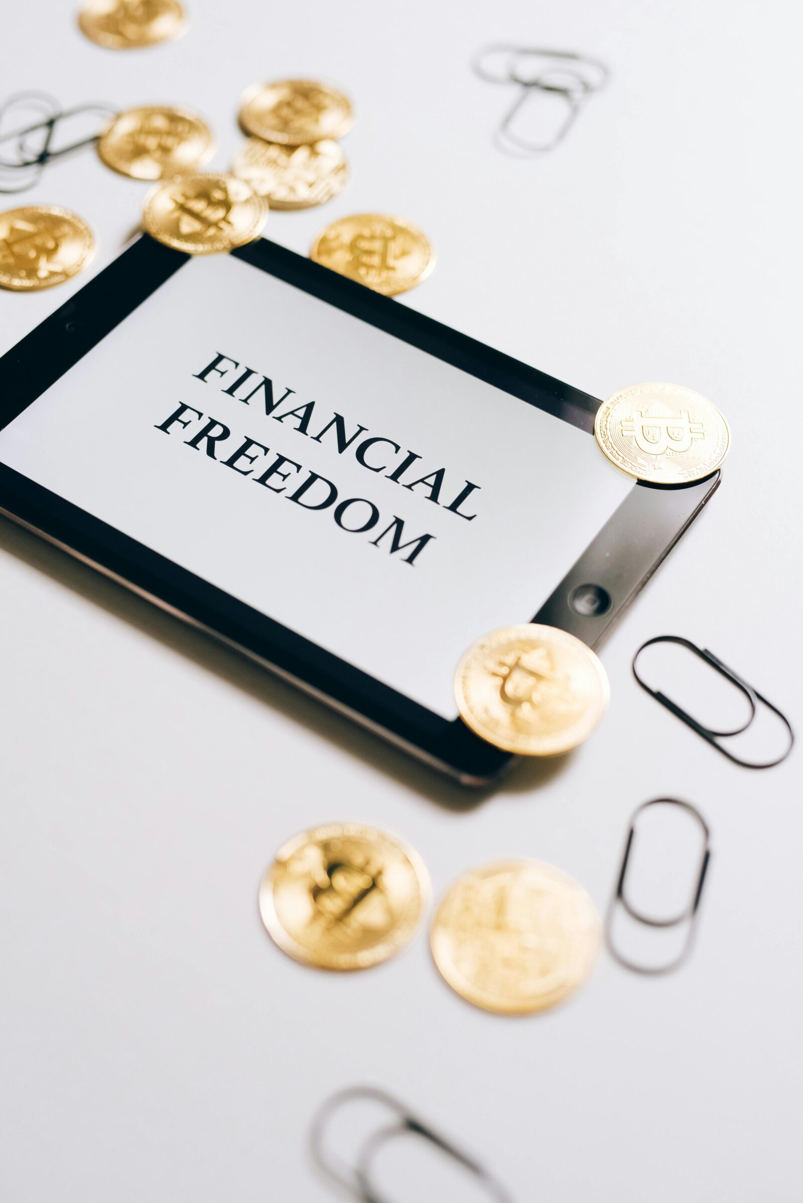 The Minimalist Money Challenge: 30 Days to Financial Freedom - Saving ...